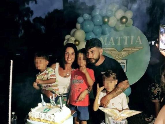 Francesca, la compagna di Mirko Pacioni aiutata dal quartiere con la ...