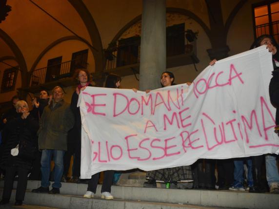 Femminicidi in Toscana, 132 donne uccise dal 2006 al 2022. In 3.232 si ...