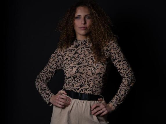 Dal ballo alla voce, il nuovo singolo dell'ennese AnairiM: «Io, nata con i musical, ora canto la ...