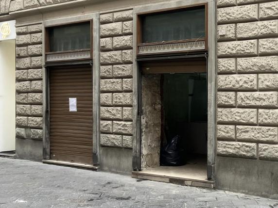 Firenze, Migone trasloca dopo 105 anni: via Calzaiuoli perde i confetti ...