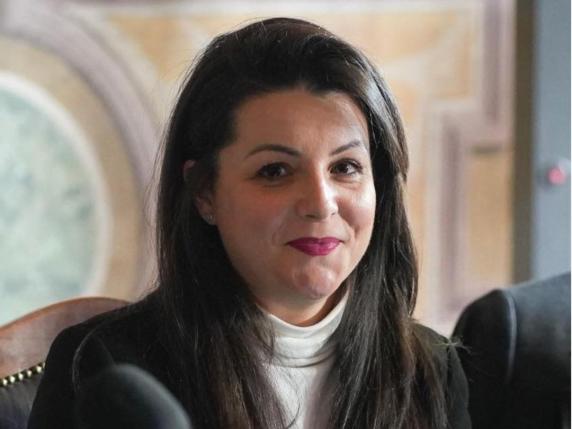 Viterbo, attacco sessista alla sindaca Chiara Frontini: indagano gli ...