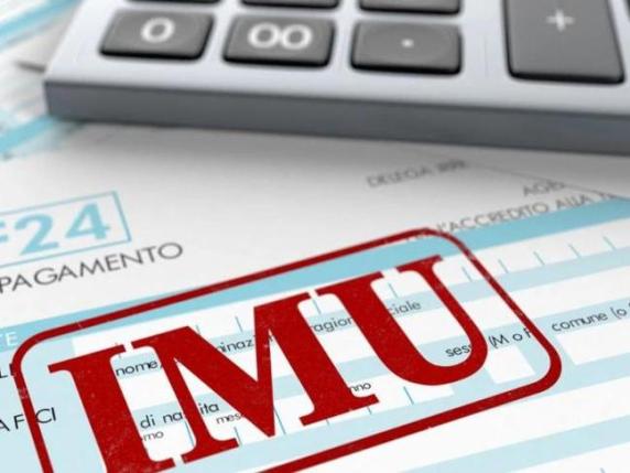 Imu, doppie residenze ed esenzione ai coniugi solo con «dimora abituale»: le condizioni per lo ...
