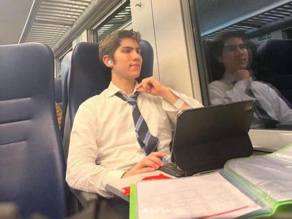 Ivan Maggini, influencer a 17 anni: Viaggi (low cost) in Italia ...