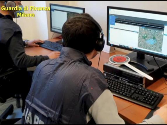 Busto Arsizio Il Giro Di Fatture False Sulle Forniture Di Benzina Per