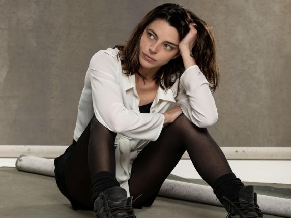 Agnese Claisse, figlia di Laura Morante: «Non è facile vivere la notorietà dei genitori, usare ...