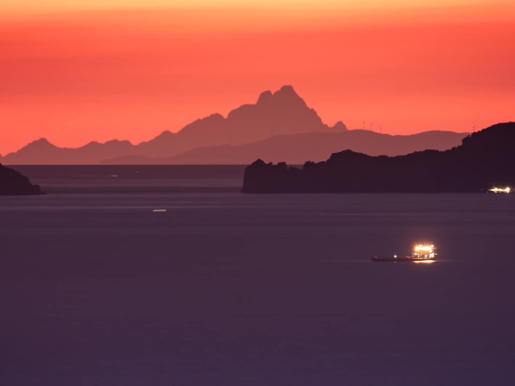 Se dalla Toscana si vede il Monviso, la foto che incanta il web di ...