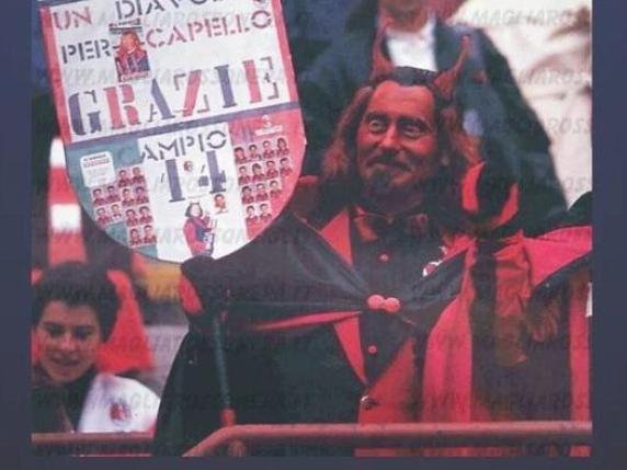 Morto Mario Fiore, tifoso sfegatato del Milan: la sua maschera da ...