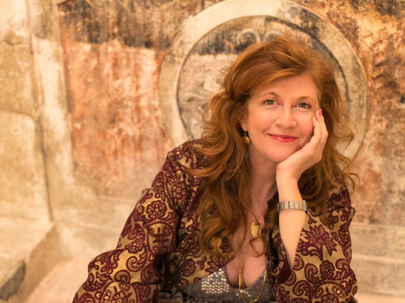 «I colori del tempo» di Gabriella Rinaldi, storica voce della Vesuwave ...