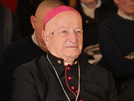 Monsignor Bonicelli, 100 anni e 4 mesi, il vescovo più longevo della ...