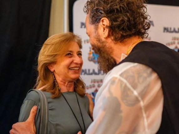 Jovanotti e la foto con Laura Mattarella al concerto a Roma: «Fortunati ...