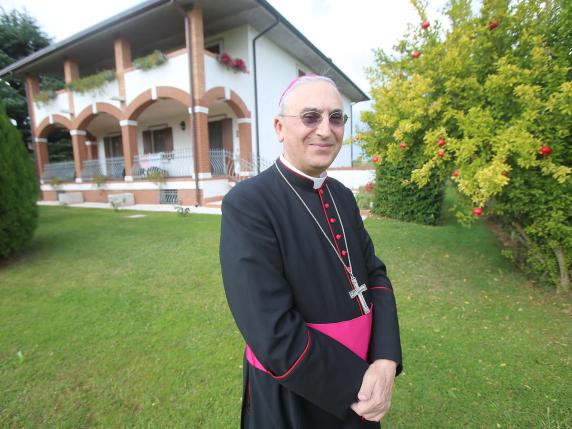 Mario Zenari, il nunzio apostolico in Siria: «Minareti e campanili ...