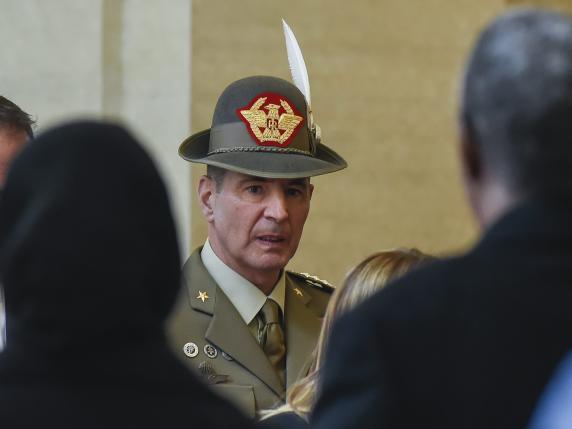 Lezioni di tiro a segno a scuola, smentisce anche il generale Federici ...