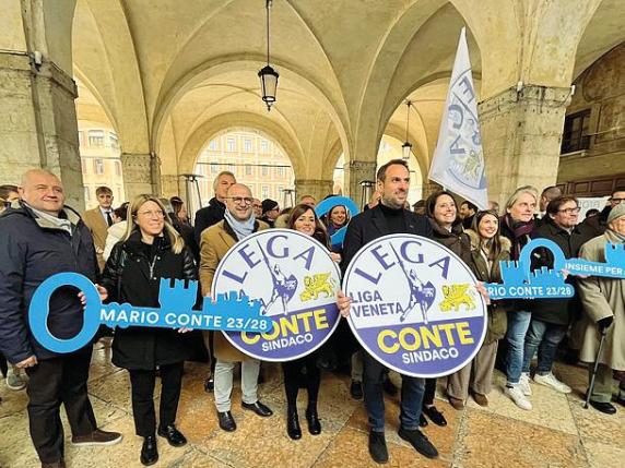 Niente più «Salvini». Nel nuovo simbolo la Lega è di «Conte» | Corriere.it