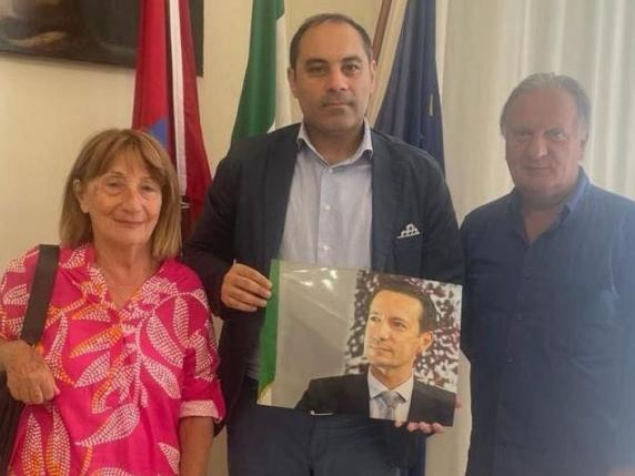 Il sindaco Melucci riceve i genitori di Luca Attanasio, l’ambasciatore ...