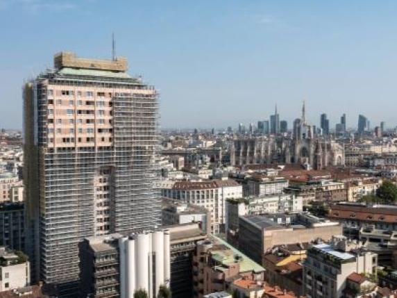 Milano, il restyling della torre Velasca: metà edificio già affittato ...