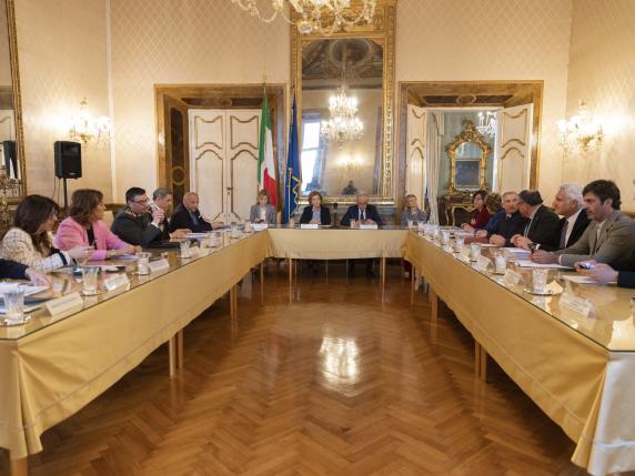 Stazione Termini, il ministro dell'Interno Matteo Piantedosi: «A luglio parte il restyling di ...