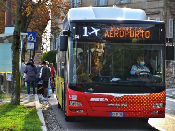 Bergamo, aumentano le corse dei bus della linea 1 tra l'aeroporto e il ...
