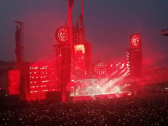 Rammstein, oltre due ore di concerto-spettacolo a Padova: musica, luci ...