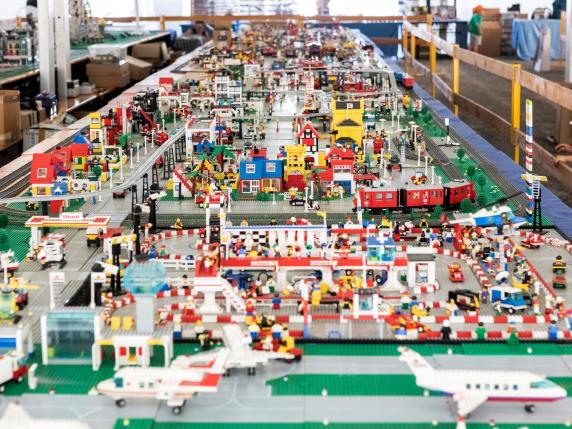 BorgoBrick: 94 espositori presentano città, castelli e macchine fatte ...
