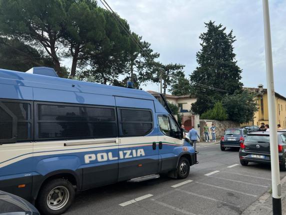 Firenze, al via lo sgombero dell'ex scuola-convitto degli infermieri ...