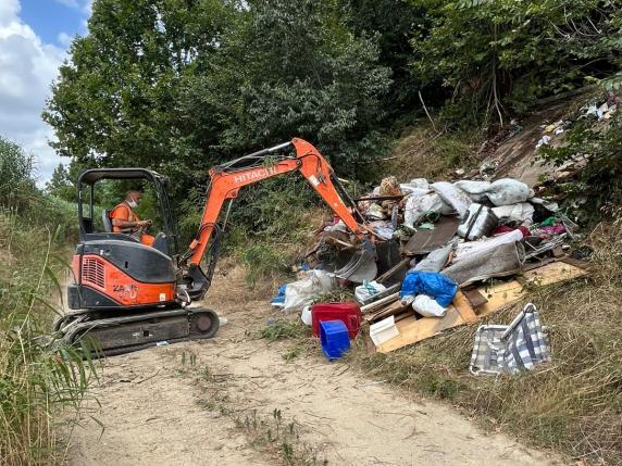Tevere, iniziati i lavori per la messa in sicurezza della banchina tra ...
