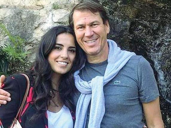 Calcio Napoli, fiocco rosa in casa Garcia: è nata Sofia, per tutti ...