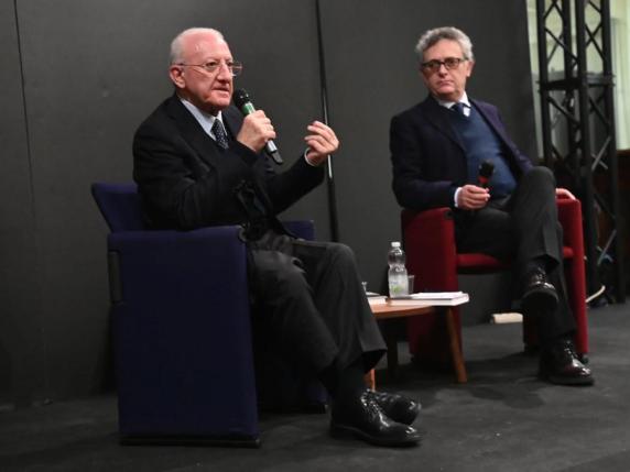 De Luca a Bologna: «Terzo mandato? Mi sono rotto del Pd. E comunque ...