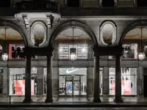 Matteo Morandi: «Nike, Gucci, Lego e Starbucks. Porto i grandi brand a ...