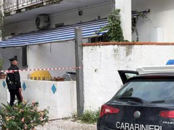 Donna napoletana trovata morta a Paestum, non ci sono segni di violenza ... Donna napoletana trovata morta a Paestum, non ci sono segni di violenza ...