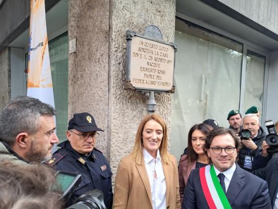 Ue, comincia da Caserta il tour nel Sud di Roberta Metsola: «Reggia ...