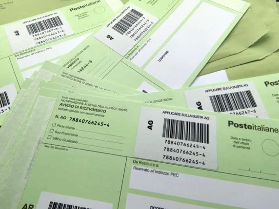 Cavallino, bambina di un anno riceve la raccomandata dell'Agenzia delle ...