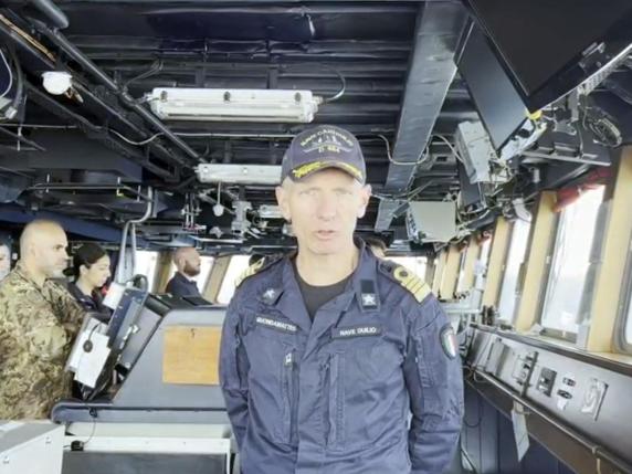 Il capitano della nave Duilio che ha abbattuto il drone degli Houthi ...