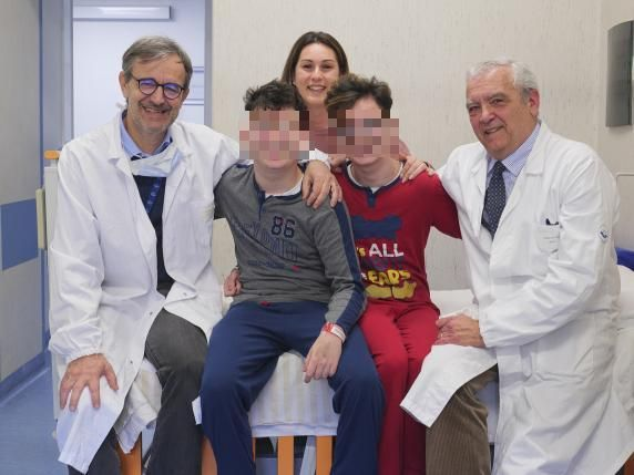 Bambino Gesù, doppio trapianto di fegato e rene su due gemelli di 16 ...