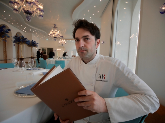 Polignano, tre menu, 40 coperti e 150 euro a testa: lo chef Martino ...