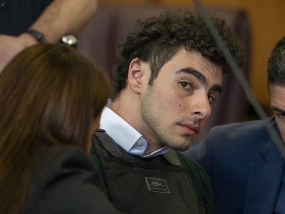 Chi è Luigi Mangione, il figlio di ricchi italo-americani che rischia ...