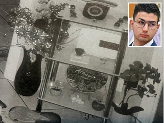 Alex Cotoia, «le foto nella casa del delitto smentiscono la lotta con ...