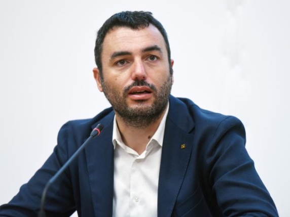 Corruzione, chiesto l'arresto per l'assessore regionale Delli Noci: 11 indagati a Lecce. «Favori ...