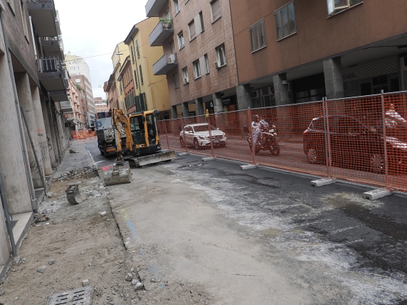 Bologna, apre l’ultimo cantiere del tram in centro. Lepore: «Fine dei ...