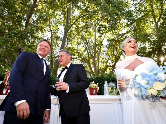 Il viceministro degli Esteri (FdI) Edmondo Cirielli ha sposato la ...