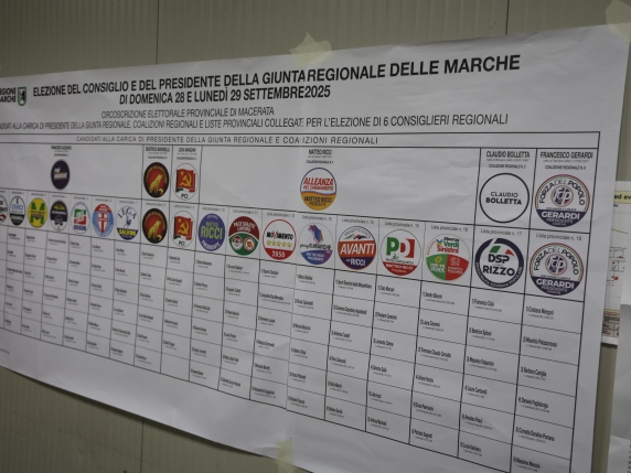 Regionali Marche: affluenza in calo al 37,7%, oggi seggi aperti fino ...