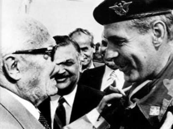 Morto il generale Angioni: nel 1982 guidò la missione italiana a Beirut ...