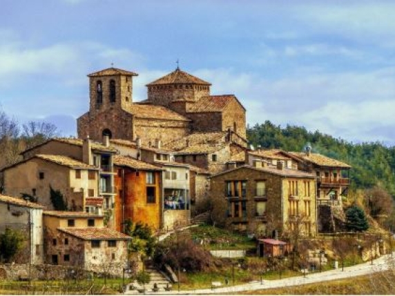 Case a 1 euro: come funziona e dove si trovano (e quali obblighi ci ...