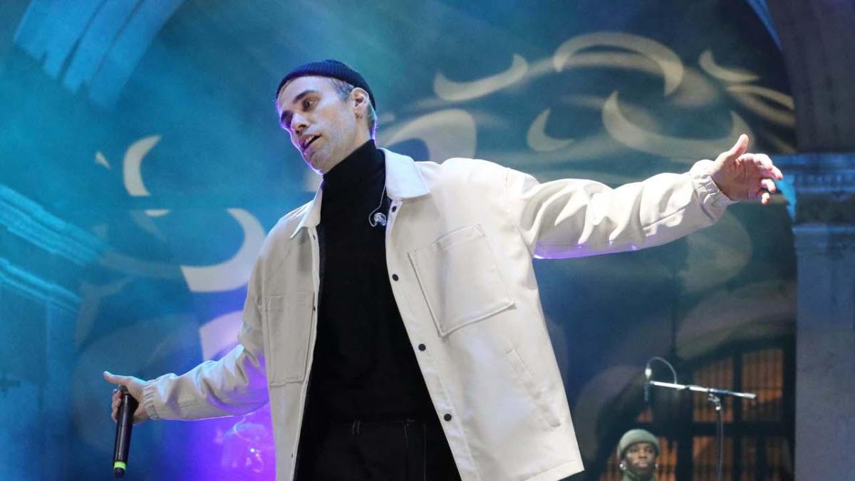 «Supereroi» di Mr. Rain diventa l'inno della scuola elementare di ...