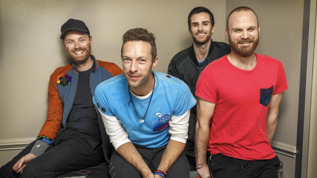 Coldplay a Napoli, oggi il primo concerto: palco ecologico e colorato d ...