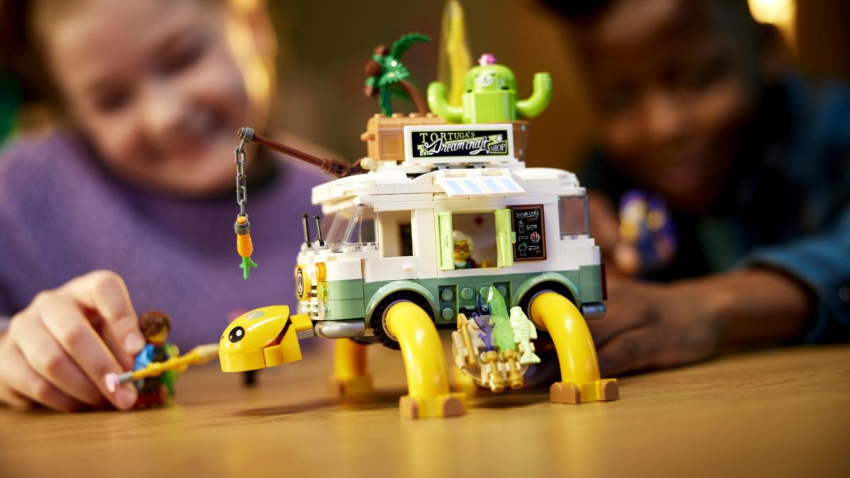 Lego diventa surreale: ecco DreamZzz, la linea che fonde sogno e realtà ...