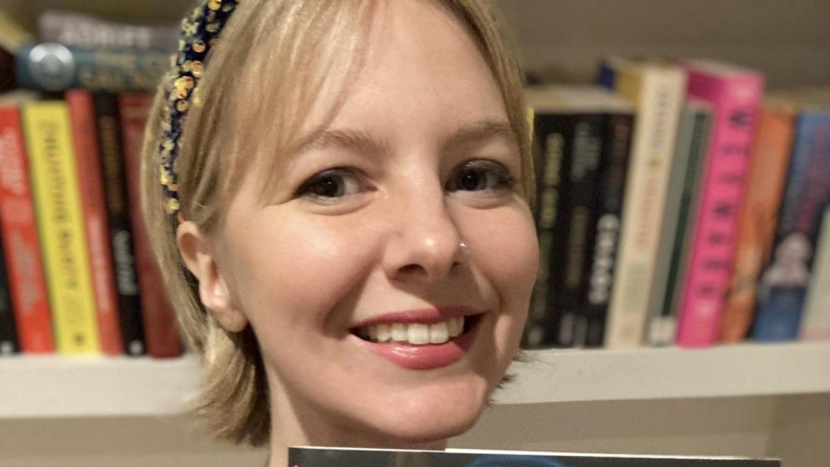 Emilia Hart: «Il potere della scrittura è libertà, crea connessioni ...