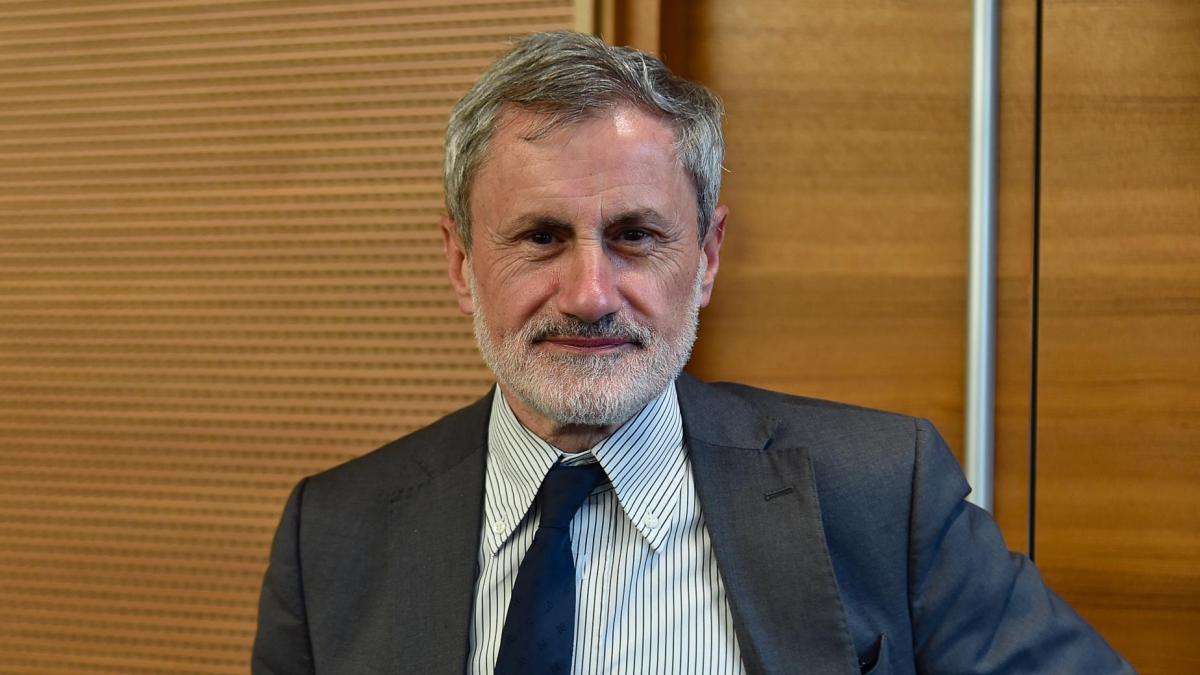 Alemanno condannato per traffico d'influenze: cos'è il reato | Corriere.it