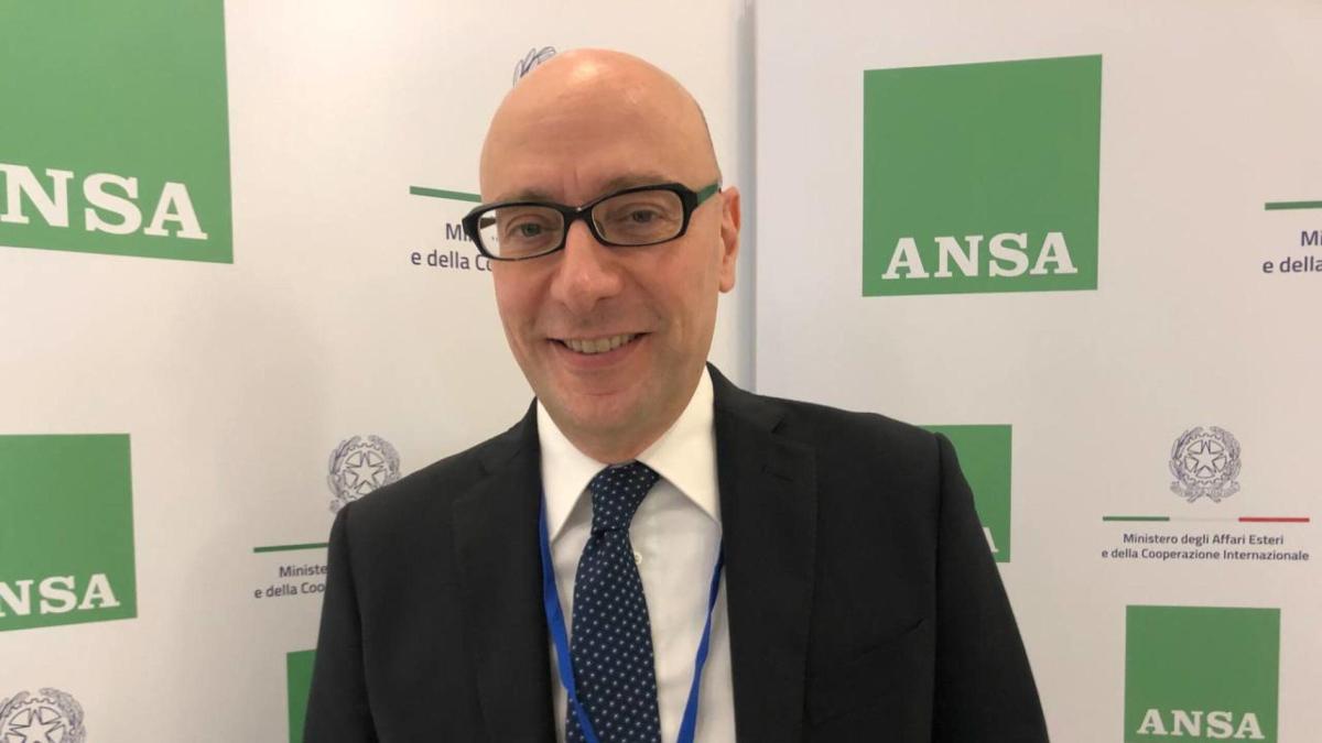 Chi è Mario Vattani, "console fascio-rock" nominato ambasciatore a vita ...