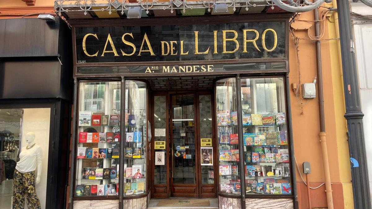 Taranto, dopo 88 anni chiude la storica libreria Mandese, simbolo della ...