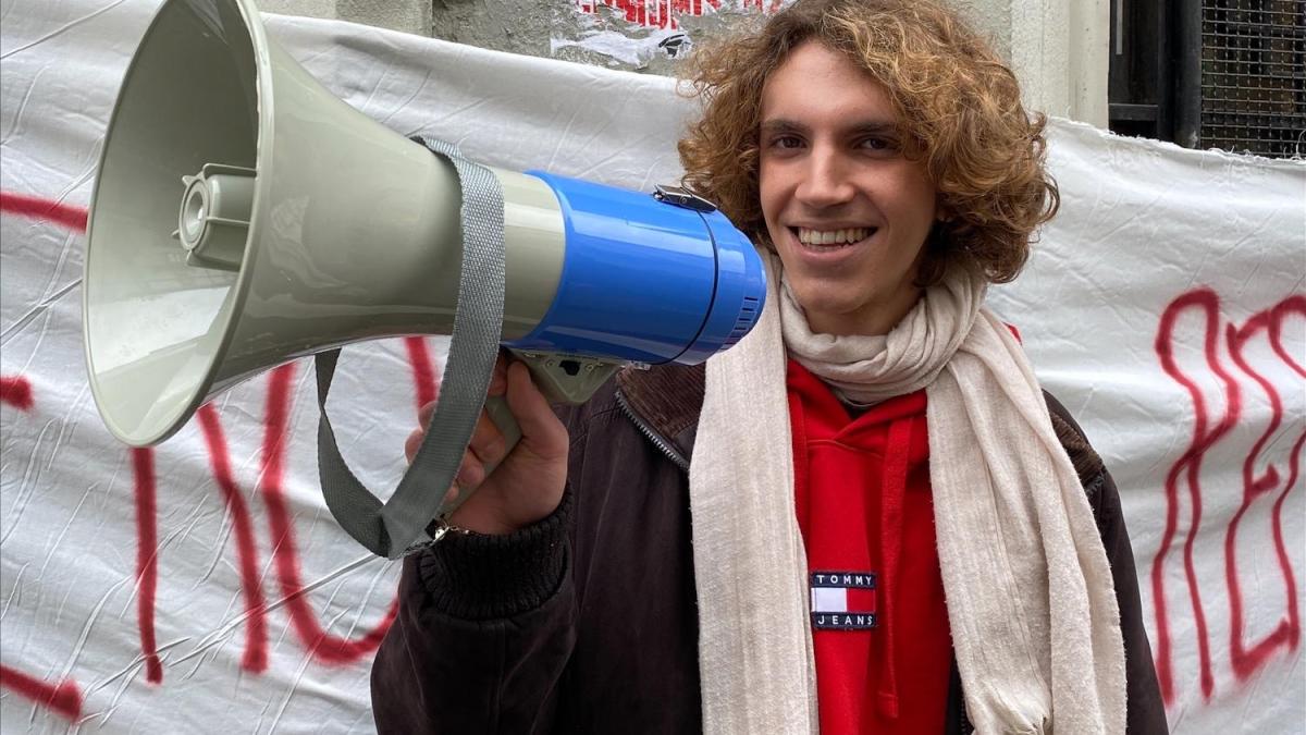 Filippo Spinelli, lo studente del Parini e l'ombrellata del prof ...